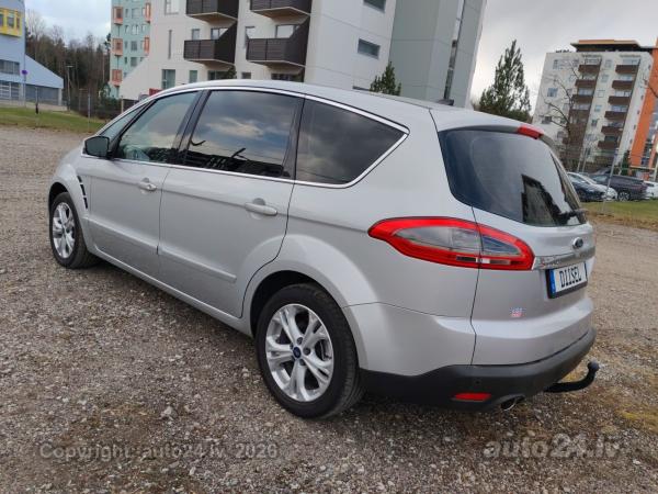 Grey Ford S-Max 2014 in Tallinn, with an engine capacity of 2.20 L and mileage of 200 thousand km for 6999 €, photo 3 on AUTOMOTO.COM.LV