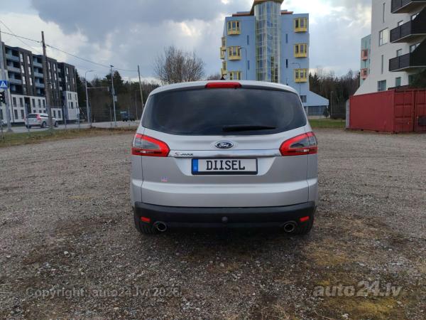 Grey Ford S-Max 2014 in Tallinn, with an engine capacity of 2.20 L and mileage of 200 thousand km for 6999 €, photo 4 on AUTOMOTO.COM.LV