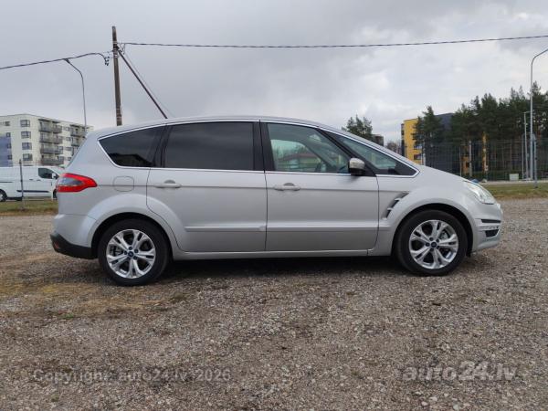 Grey Ford S-Max 2014 in Tallinn, with an engine capacity of 2.20 L and mileage of 200 thousand km for 6999 €, photo 7 on AUTOMOTO.COM.LV