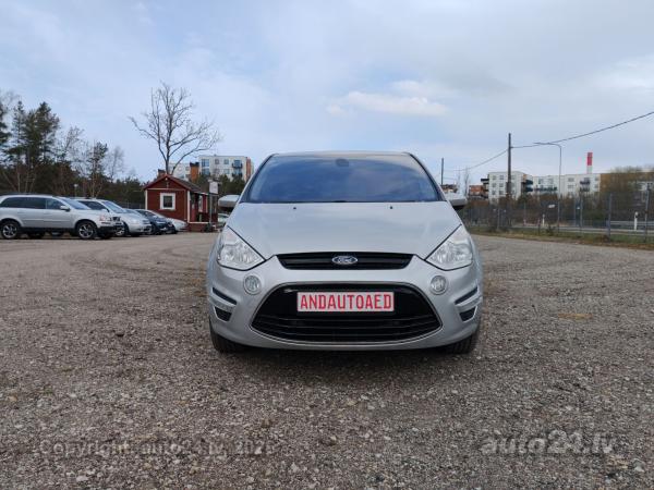 Grey Ford S-Max 2014 in Tallinn, with an engine capacity of 2.20 L and mileage of 200 thousand km for 6999 €, photo 9 on AUTOMOTO.COM.LV