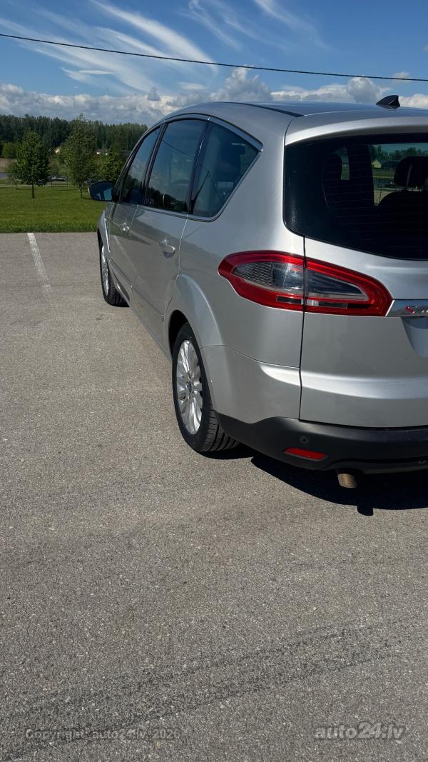 Pelēks Ford S-Max 2014 Tartu, ar dzinēja tilpumu 2.00 L un nobraukumu 317 tūkst. km par 5400 €, foto 7 vietnē AUTOMOTO.COM.LV