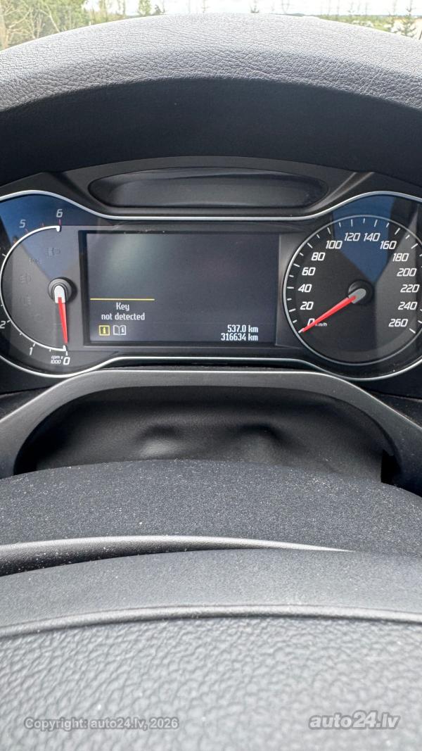 Pelēks Ford S-Max 2014 Tartu, ar dzinēja tilpumu 2.00 L un nobraukumu 317 tūkst. km par 5400 €, foto 10 vietnē AUTOMOTO.COM.LV
