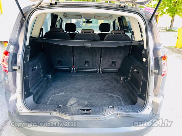 Pelēks Ford S-Max 2014 Tallina, ar dzinēja tilpumu 2.00 L un nobraukumu 215 tūkst. km par 4590 €, foto 9 vietnē AUTOMOTO.COM.LV