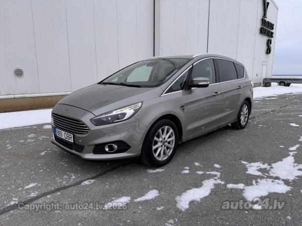 Pelēks Ford S-Max 2015 Kerdla, ar dzinēja tilpumu 2.00 L un nobraukumu 272 tūkst. km par 10500 €, foto 2 vietnē AUTOMOTO.COM.LV