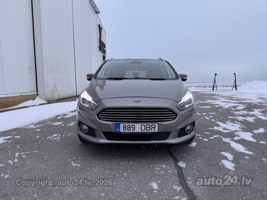 Grey Ford S-Max 2015 in Kardla, with an engine capacity of 2.00 L and mileage of 272 thousand km for 10500 €, photo 3 on AUTOMOTO.COM.LV