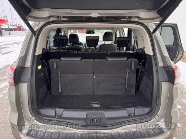 Pelēks Ford S-Max 2015 Kerdla, ar dzinēja tilpumu 2.00 L un nobraukumu 272 tūkst. km par 10500 €, foto 11 vietnē AUTOMOTO.COM.LV