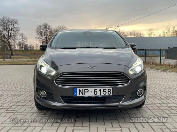 Pelēks Ford S-Max 2015 Tartu, ar dzinēja tilpumu 2.00 L un nobraukumu 194 tūkst. km par 7990 €, foto 2 vietnē AUTOMOTO.COM.LV
