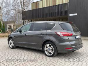 Grey Ford S-Max 2015 in Tartu, with an engine capacity of 0.00 L and mileage of 194 thousand km for 7990 €, photo 6 on AUTOMOTO.COM.LV