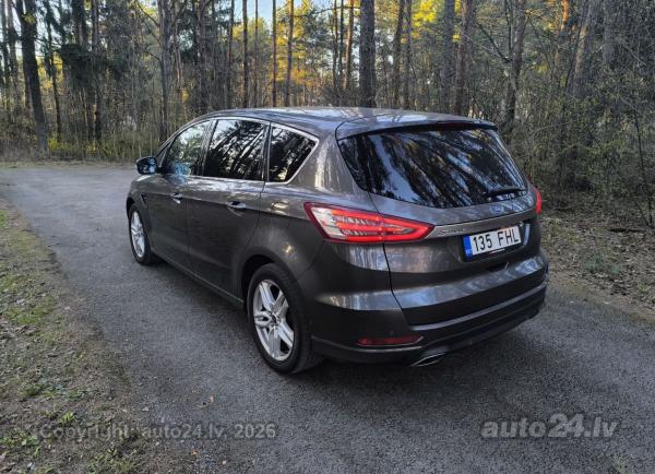 Grey Ford S-Max 2015 in Tallinn, with an engine capacity of 2.00 L and mileage of 201 thousand km for 10490 €, photo 4 on AUTOMOTO.COM.LV