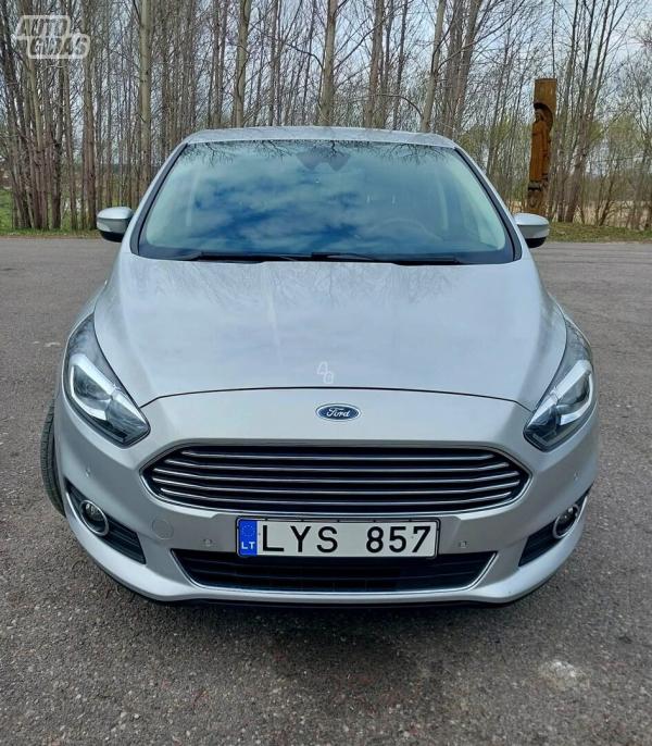 Pelēks Ford S-Max 2015 Plungė, ar dzinēja tilpumu 2.00 L un nobraukumu 239 tūkst. km par 9200 €, foto 1 vietnē AUTOMOTO.COM.LV