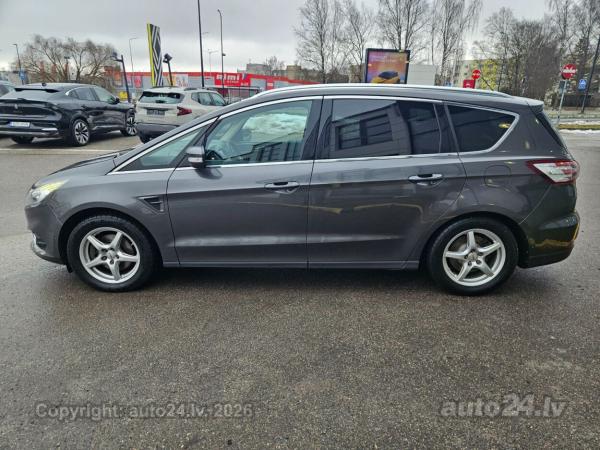 Grey Ford S-Max 2016 in Tartu, with an engine capacity of 2.00 L and mileage of 272 thousand km for 9990 €, photo 3 on AUTOMOTO.COM.LV