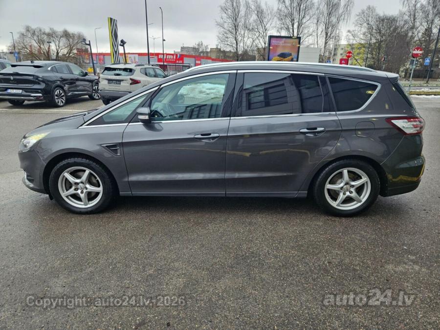Grey Ford S-Max 2016 in Tartu, with an engine capacity of 2.00 L and mileage of 272 thousand km for 9990 €, photo 3 on AUTOMOTO.COM.LV