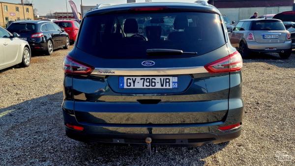 Pelēks Ford S-Max 2016 Kretinga, ar dzinēja tilpumu 2.00 L un nobraukumu 266 tūkst. km par 7999 €, foto 5 vietnē AUTOMOTO.COM.LV
