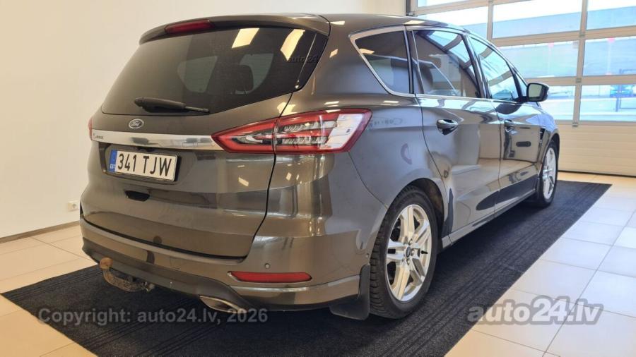 Grey Ford S-Max 2016 in Tallinn, with an engine capacity of 2.00 L and mileage of 194 thousand km for 11900 €, photo 3 on AUTOMOTO.COM.LV