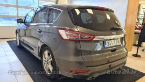 Grey Ford S-Max 2016 in Tallinn, with an engine capacity of 2.00 L and mileage of 194 thousand km for 11900 €, photo 4 on AUTOMOTO.COM.LV