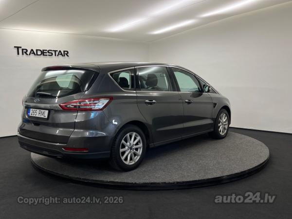 Grey Ford S-Max 2016 in Parnu, with an engine capacity of 2.00 L and mileage of 217 thousand km for 9490 €, photo 5 on AUTOMOTO.COM.LV