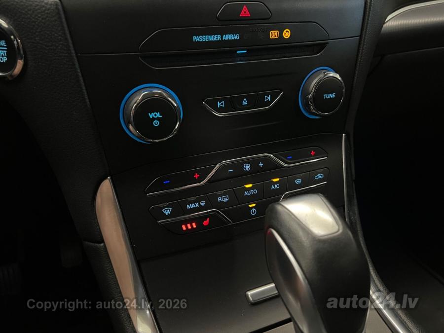 Pelēks Ford S-Max 2016 Pērnava, ar dzinēja tilpumu 2.00 L un nobraukumu 217 tūkst. km par 9490 €, foto 16 vietnē AUTOMOTO.COM.LV
