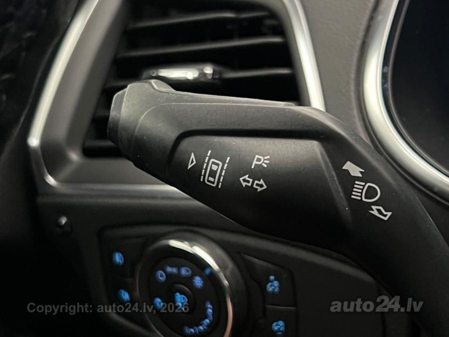 Pelēks Ford S-Max 2016 Pērnava, ar dzinēja tilpumu 2.00 L un nobraukumu 217 tūkst. km par 9490 €, foto 22 vietnē AUTOMOTO.COM.LV