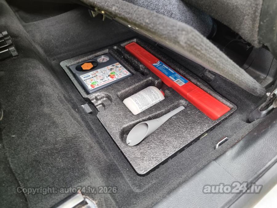 Grey Ford S-Max 2016 in Voru, with an engine capacity of 2.00 L and mileage of 303 thousand km for 9900 €, photo 14 on AUTOMOTO.COM.LV