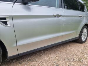 Grey Ford S-Max 2016 in Voru, with an engine capacity of 2.00 L and mileage of 303 thousand km for 9900 €, photo 15 on AUTOMOTO.COM.LV