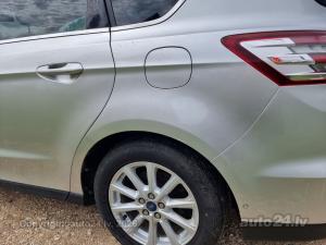 Grey Ford S-Max 2016 in Voru, with an engine capacity of 2.00 L and mileage of 303 thousand km for 9900 €, photo 17 on AUTOMOTO.COM.LV