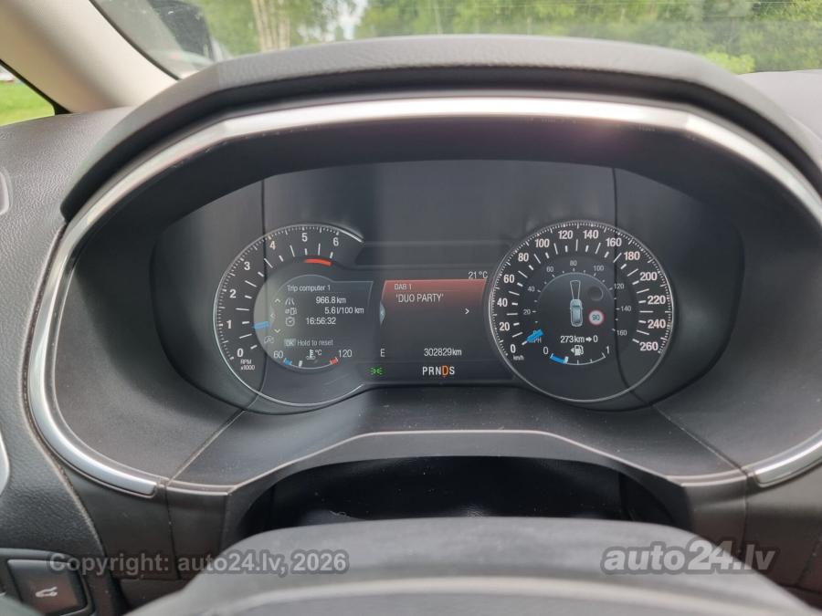 Grey Ford S-Max 2016 in Voru, with an engine capacity of 2.00 L and mileage of 303 thousand km for 9900 €, photo 22 on AUTOMOTO.COM.LV