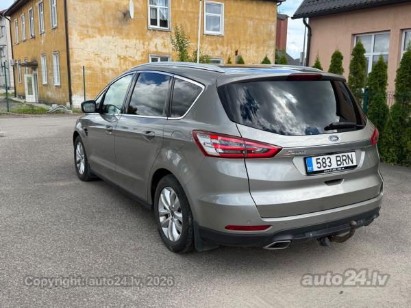 Pelēks Ford S-Max 2016 Veru, ar dzinēja tilpumu 2.00 L un nobraukumu 257 tūkst. km par 8990 €, foto 3 vietnē AUTOMOTO.COM.LV