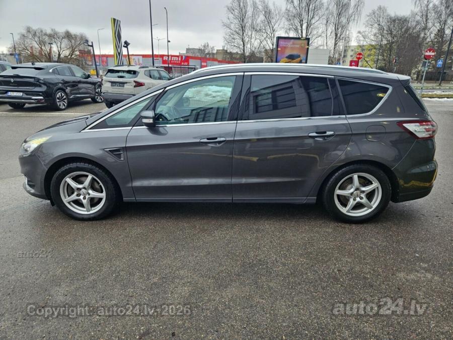 Pelēks Ford S-Max 2016 Tartu, ar dzinēja tilpumu 2.00 L un nobraukumu 272 tūkst. km par 8990 €, foto 4 vietnē AUTOMOTO.COM.LV