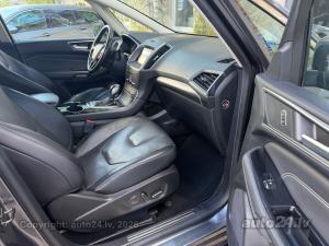 Grey Ford S-Max 2016 in Tallinn, with an engine capacity of 2.00 L and mileage of 280 thousand km for 8990 €, photo 7 on AUTOMOTO.COM.LV