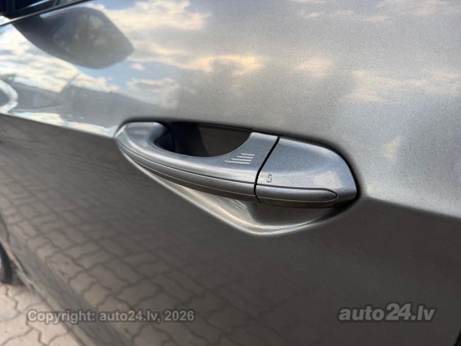 Grey Ford S-Max 2016 in Tallinn, with an engine capacity of 2.00 L and mileage of 280 thousand km for 8990 €, photo 15 on AUTOMOTO.COM.LV