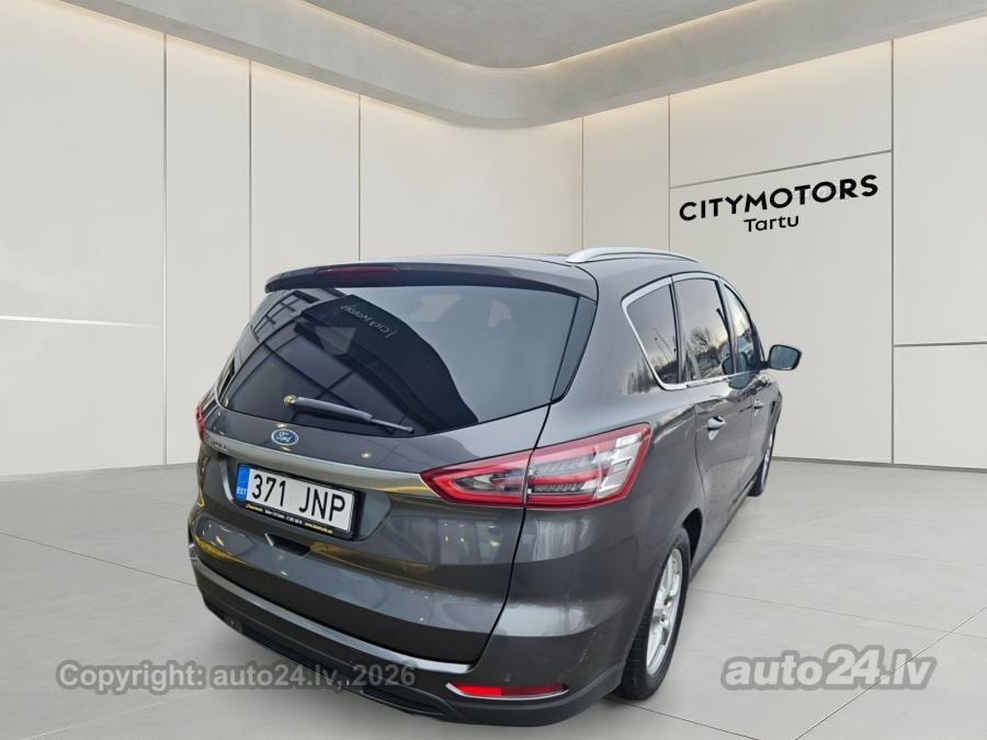 Grey Ford S-Max 2016 in Tallinn, with an engine capacity of 2.00 L and mileage of 272 thousand km for 6990 €, photo 6 on AUTOMOTO.COM.LV