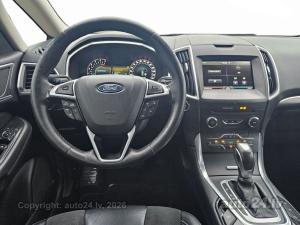 Grey Ford S-Max 2016 in Tallinn, with an engine capacity of 2.00 L and mileage of 272 thousand km for 6990 €, photo 9 on AUTOMOTO.COM.LV