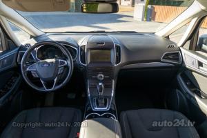Pelēks Ford S-Max 2017 Tallina, ar dzinēja tilpumu 2.00 L un nobraukumu 118 tūkst. km par 14950 €, foto 8 vietnē AUTOMOTO.COM.LV