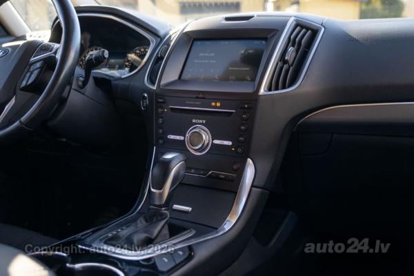 Pelēks Ford S-Max 2017 Tallina, ar dzinēja tilpumu 2.00 L un nobraukumu 118 tūkst. km par 14950 €, foto 11 vietnē AUTOMOTO.COM.LV