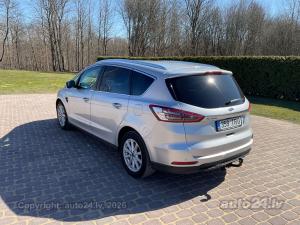 Grey Ford S-Max 2017 in Tallinn, with an engine capacity of 2.00 L and mileage of 227 thousand km for 11500 €, photo 4 on AUTOMOTO.COM.LV