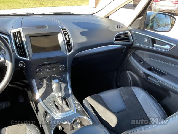 Grey Ford S-Max 2017 in Tallinn, with an engine capacity of 2.00 L and mileage of 227 thousand km for 11500 €, photo 9 on AUTOMOTO.COM.LV