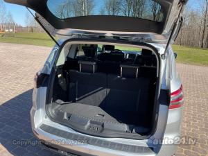 Grey Ford S-Max 2017 in Tallinn, with an engine capacity of 2.00 L and mileage of 227 thousand km for 11500 €, photo 17 on AUTOMOTO.COM.LV