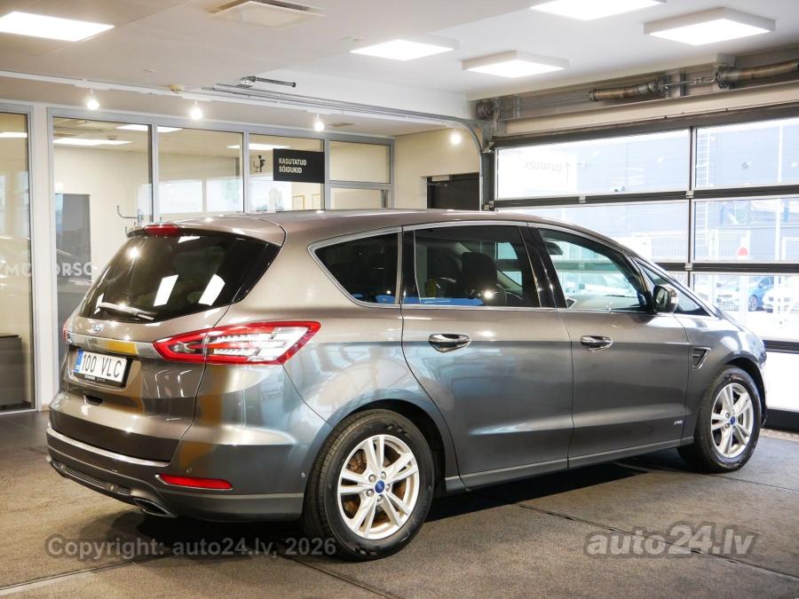 Grey Ford S-Max 2017 in Tallinn, with an engine capacity of 2.00 L and mileage of 206 thousand km for 10990 €, photo 4 on AUTOMOTO.COM.LV