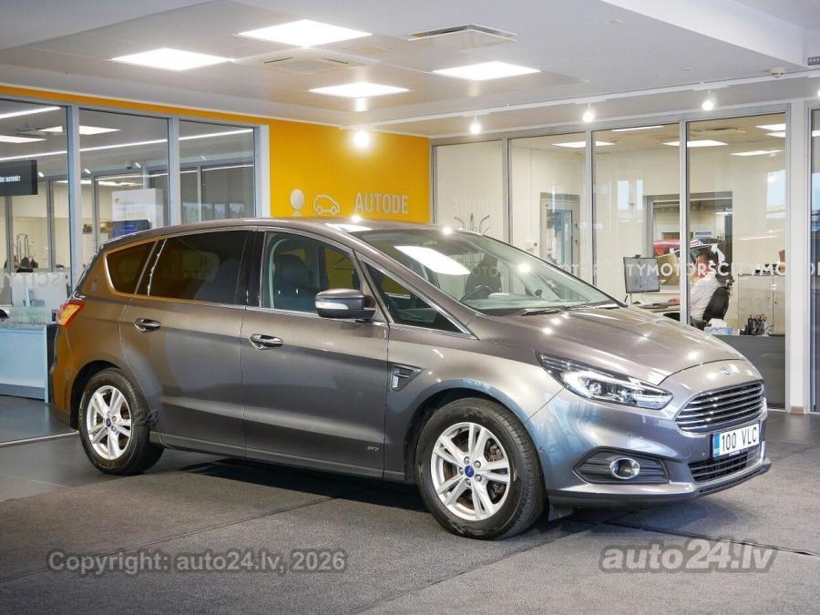 Grey Ford S-Max 2017 in Tallinn, with an engine capacity of 2.00 L and mileage of 206 thousand km for 10990 €, photo 1 on AUTOMOTO.COM.LV