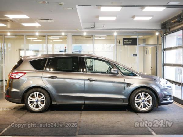 Pelēks Ford S-Max 2017 Tallina, ar dzinēja tilpumu 2.00 L un nobraukumu 206 tūkst. km par 10990 €, foto 2 vietnē AUTOMOTO.COM.LV