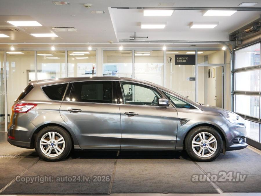 Grey Ford S-Max 2017 in Tallinn, with an engine capacity of 2.00 L and mileage of 206 thousand km for 10990 €, photo 3 on AUTOMOTO.COM.LV