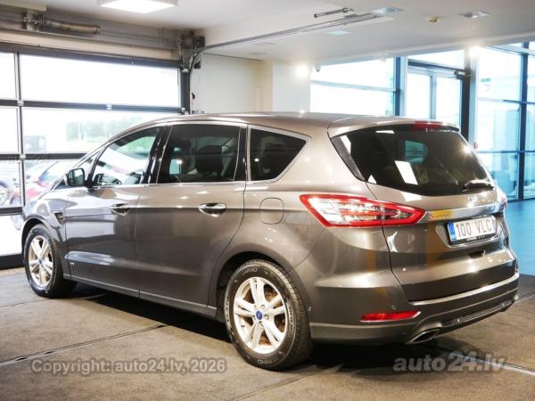 Pelēks Ford S-Max 2017 Tallina, ar dzinēja tilpumu 2.00 L un nobraukumu 206 tūkst. km par 10990 €, foto 5 vietnē AUTOMOTO.COM.LV