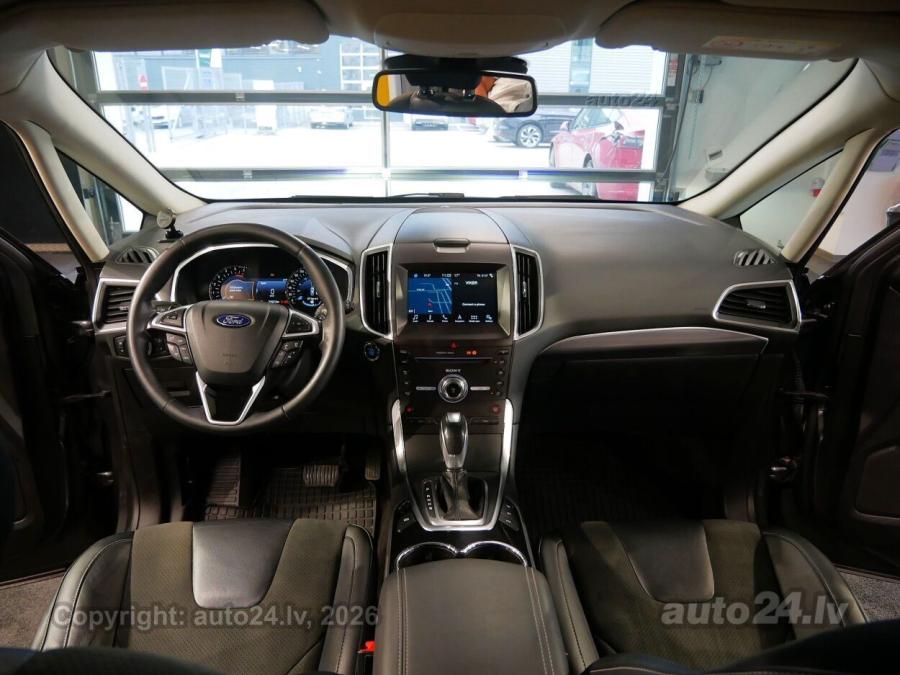 Grey Ford S-Max 2017 in Tallinn, with an engine capacity of 2.00 L and mileage of 206 thousand km for 10990 €, photo 7 on AUTOMOTO.COM.LV