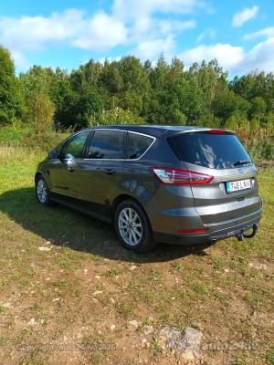 Grey Ford S-Max 2017 in Rakvere, with an engine capacity of 2.00 L and mileage of 196 thousand km for 13100 €, photo  on AUTOMOTO.COM.LV