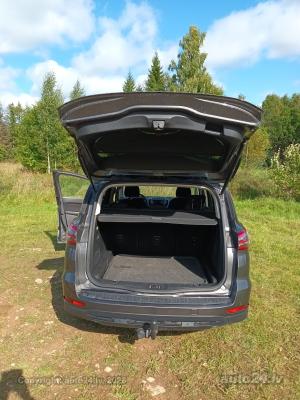 Grey Ford S-Max 2017 in Rakvere, with an engine capacity of 2.00 L and mileage of 196 thousand km for 13100 €, photo 10 on AUTOMOTO.COM.LV