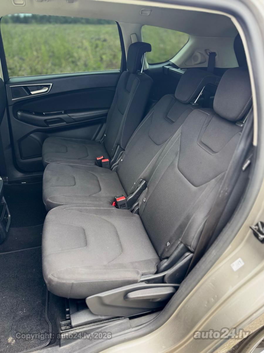 Grey Ford S-Max 2017 in Tallinn, with an engine capacity of 2.00 L and mileage of 434 thousand km for 6789 €, photo 16 on AUTOMOTO.COM.LV