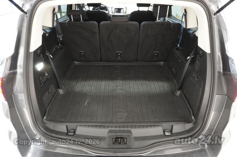 Pelēks Ford S-Max 2019 Tallina, ar dzinēja tilpumu 2.00 L un nobraukumu 147 tūkst. km par 13900 €, foto 8 vietnē AUTOMOTO.COM.LV