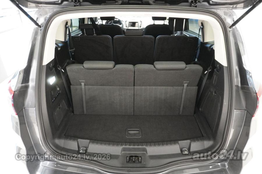 Pelēks Ford S-Max 2019 Tallina, ar dzinēja tilpumu 2.00 L un nobraukumu 147 tūkst. km par 13900 €, foto 9 vietnē AUTOMOTO.COM.LV