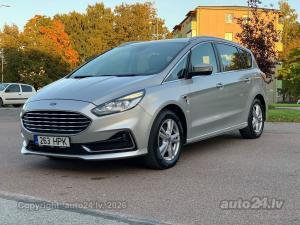 Grey Ford S-Max 2020 in Tallinn, with an engine capacity of 2.00 L and mileage of 180 thousand km for 13900 €, photo 1 on AUTOMOTO.COM.LV