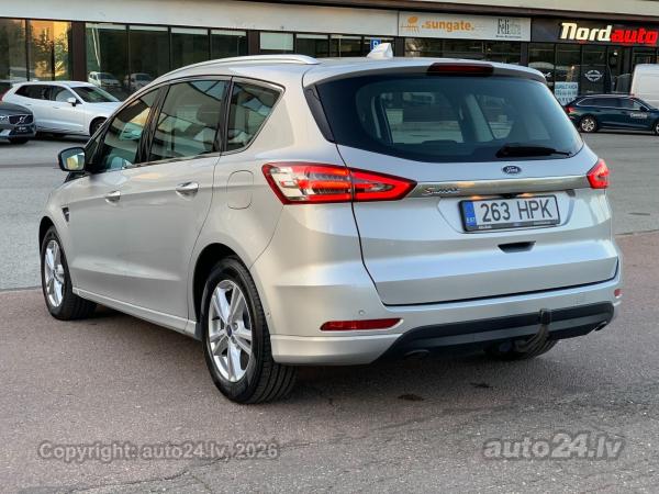 Pelēks Ford S-Max 2020 Tallina, ar dzinēja tilpumu 2.00 L un nobraukumu 180 tūkst. km par 13900 €, foto 5 vietnē AUTOMOTO.COM.LV